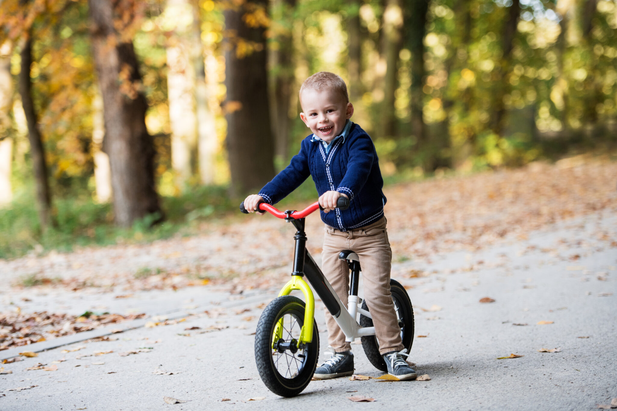 How To Teach A Child To Ride A Bike - 1 Easy Method - MotherGeek - A UK ...